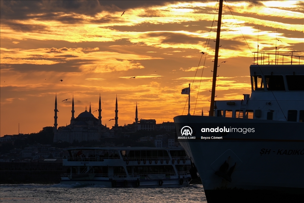 İstanbul'da gün batımı - Anadolu Ajansı
