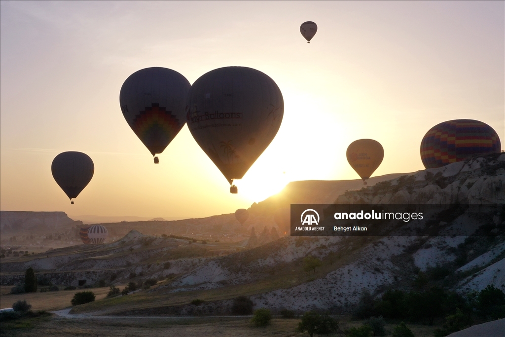 Hot air balloons in Turkiye's Cappadocia - Anadolu Ajansı