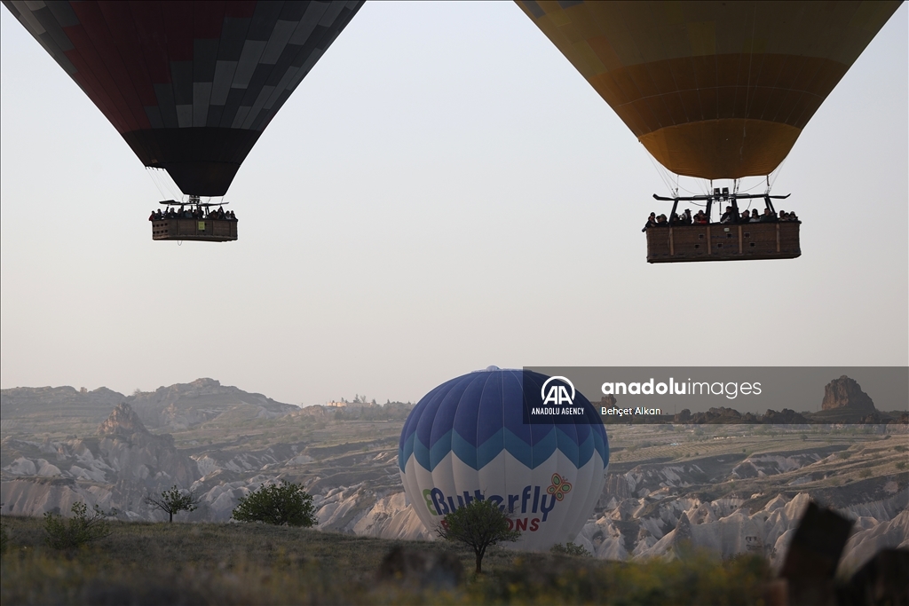 Hot air balloons in Turkiye's Cappadocia - Anadolu Ajansı