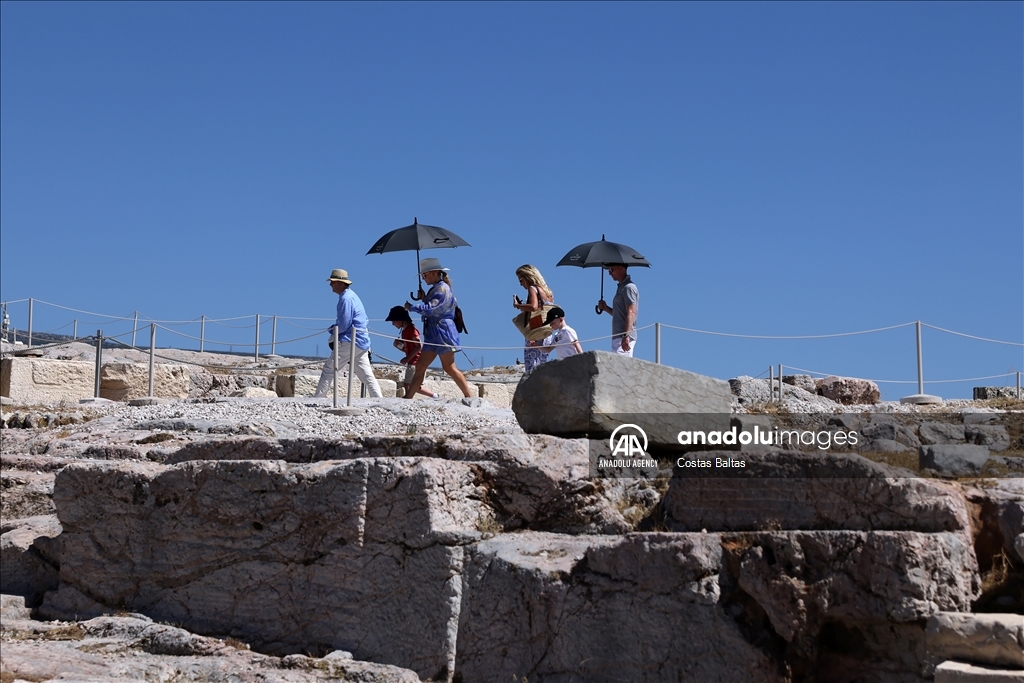 Hot weather in Athens - Anadolu Ajansı