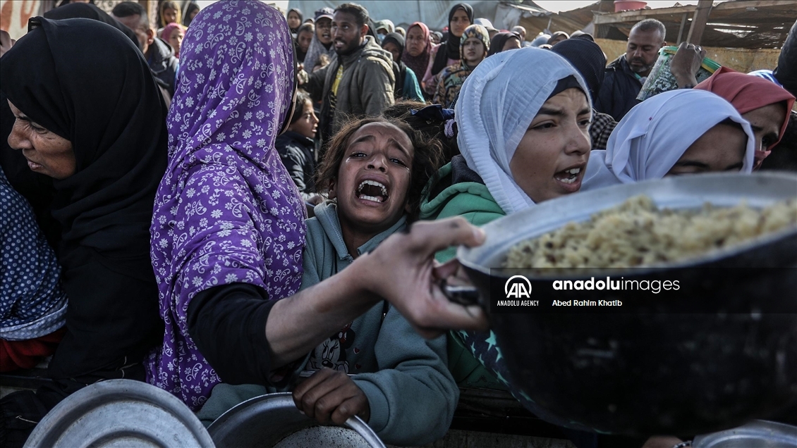 Food distribution for Palestinians in Gaza - Anadolu Ajansı