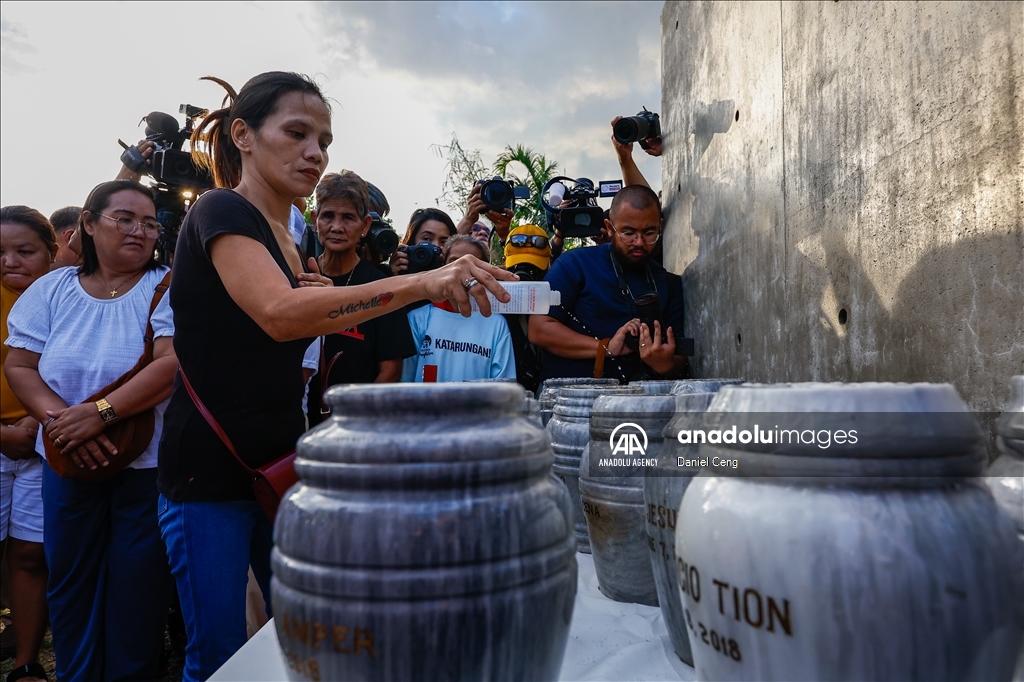 Inurnment of Drug War victims' remains in Philippines after Rodrigo ...
