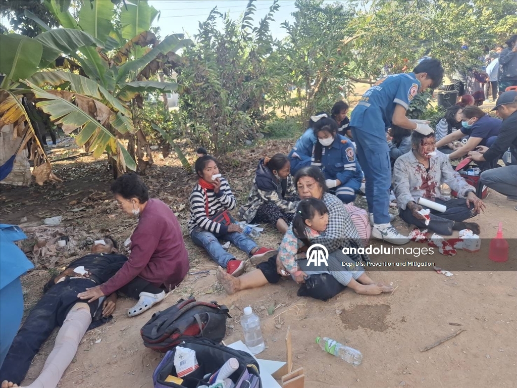 22 dead, 55 injured as crane collapses onto train in Thailand - Anadolu ...