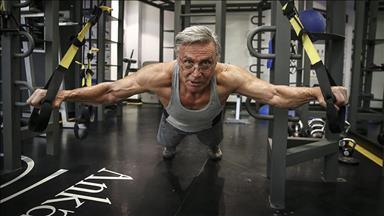 ‘Sport forever’ says 76-year-old Turkish bodybuilder - Anadolu Ajansı