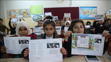 Syrian students in Turkey obtain mid-term report cards - Anadolu Ajansı