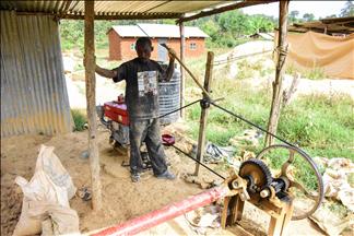 Gold Mining in Kenya's Kakamega county - Anadolu Ajansı