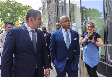 New York Mayor Eric Adams visits Turkish House after attack on building ...