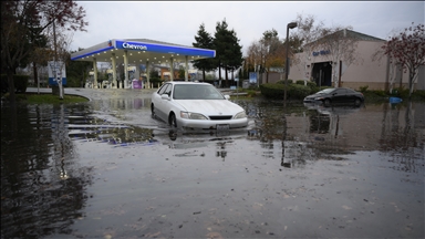 California’da şiddetli yağışlar hayatı olumsuz etkiledi - Anadolu Ajansı