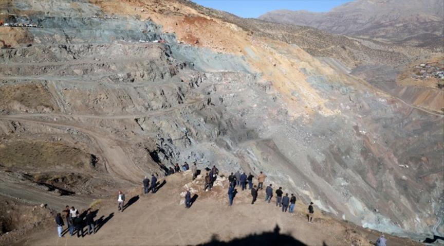Copper mine executive held following collapse in Turkey