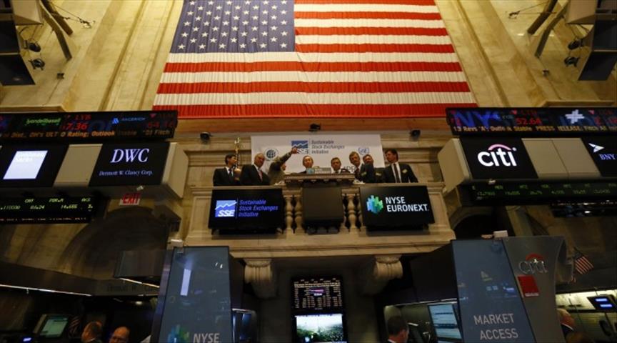 US stock market posts gains in 2016