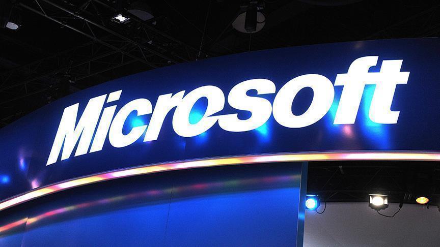 Microsoft reorganizes, forms two major divisions
