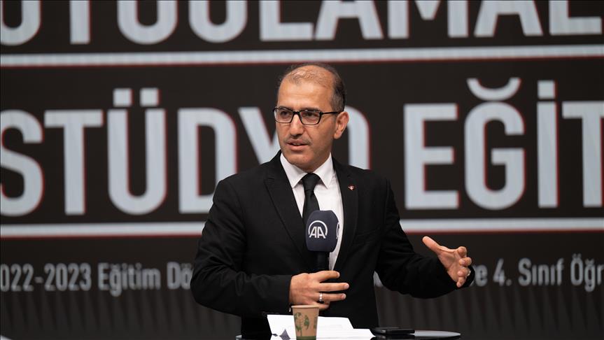 5th "Applied Studio Training" from AA to university students