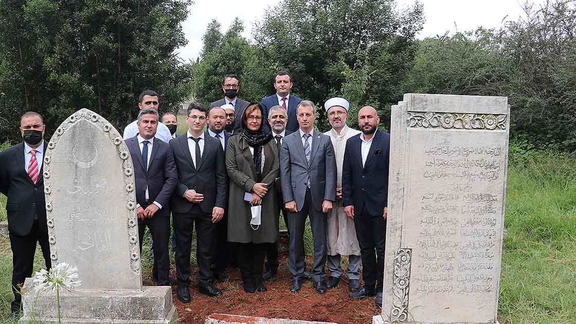 Güney Afrika'daki son Osmanlı Başkonsolosunun naaşı 'asıl' mezarına ...