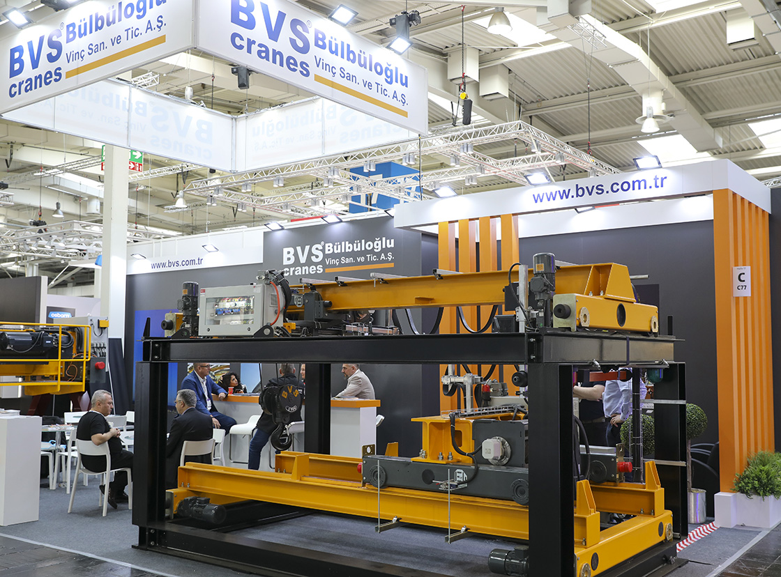 Türk mühendislerin geliştirdiği 'akıllı makineler' Almanya'da sergilendi