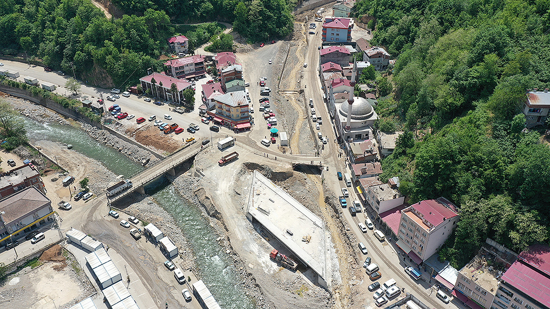 Sel felaketinin yaşandığı Dereli'de yeni yapıların inşasında sona ...